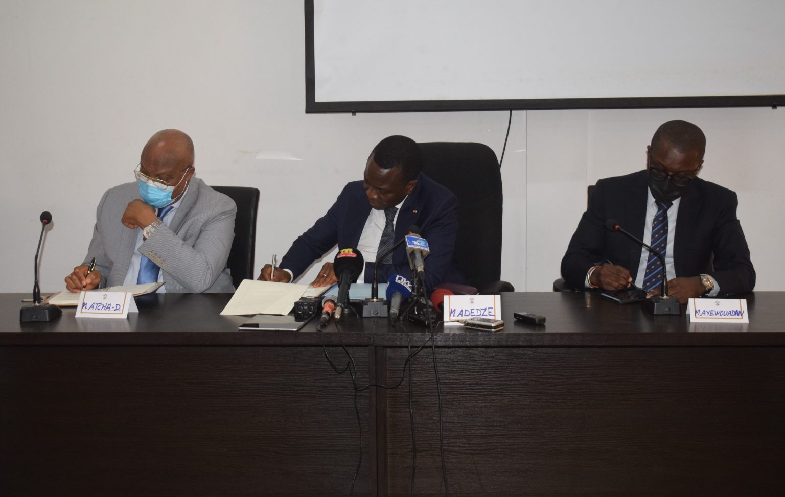 NOUVEAUX TARIFS DES TRANSPORTS URBAINS, INTERURBAINS ET DE MARCHANDISES - Ministère des ...